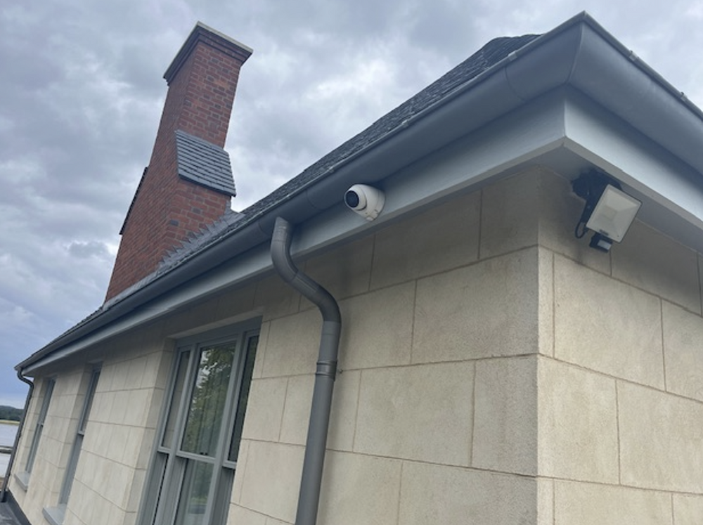 Zinc Gutters vs Other Metal Rainwater Systems